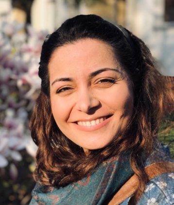 Azadeh Karimi - [Homepage] - KAYHAN LIFE