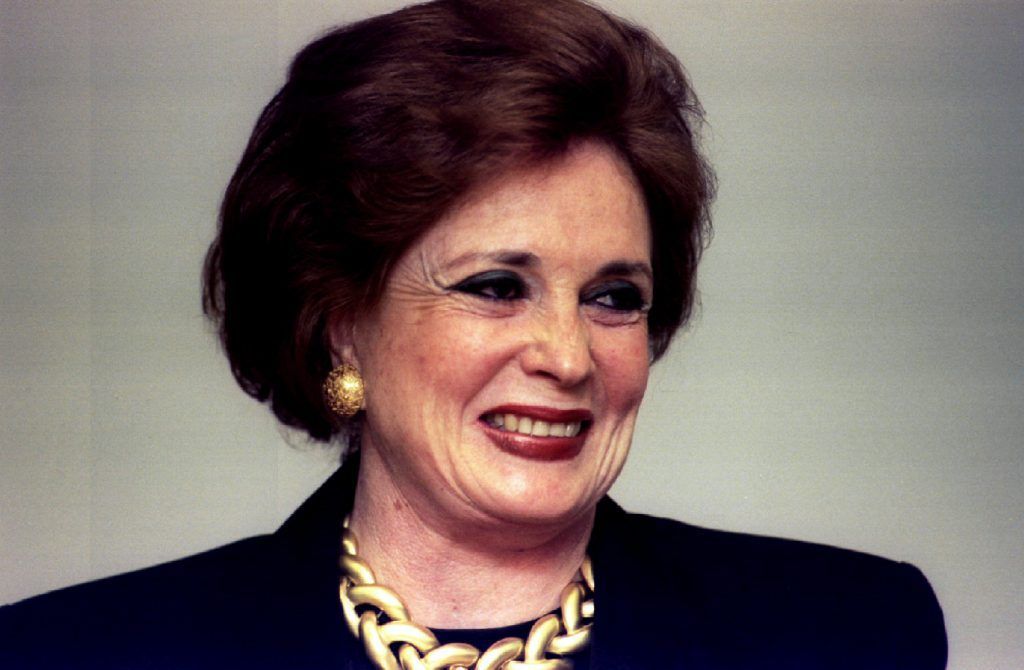Empress Farah Pays Homage to Jehan Sadat, Egypt’s Former First Lady ...