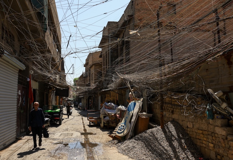 Iraq’s Reliance on Iran Backfires as Gas Cut Triggers Immediate Grid ...