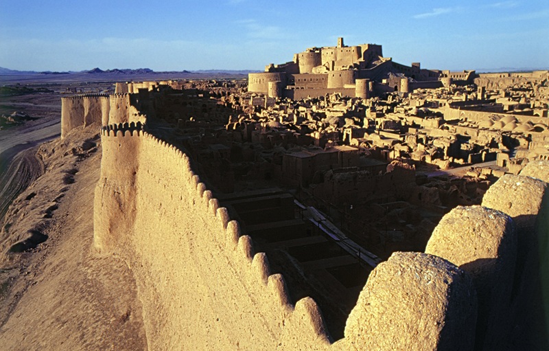 Devastated by 2003 Earthquake, Ancient City of Bam Still Awaits ...
